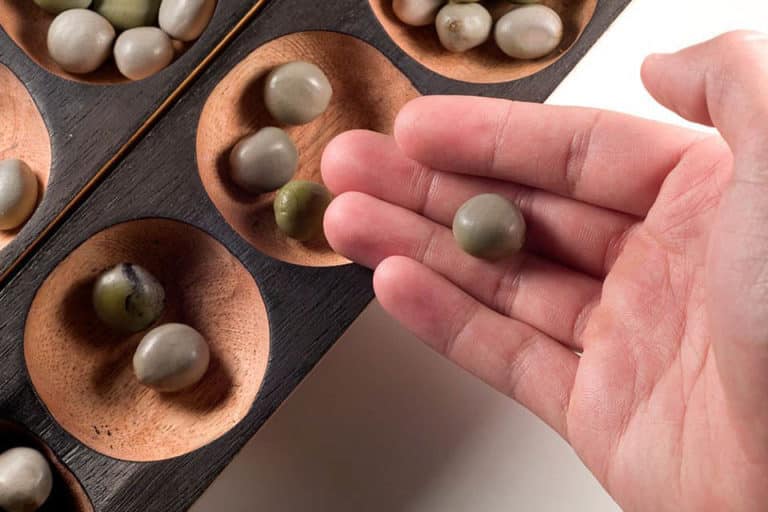 Awalé, le meilleur jeu pédagogique africain pour enfant et adulte